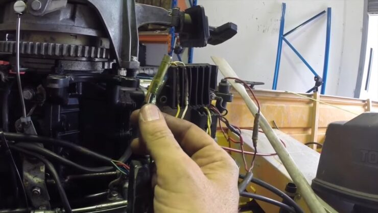 How to Start an Outboard Motor That Has Been Sitting? - Get ...