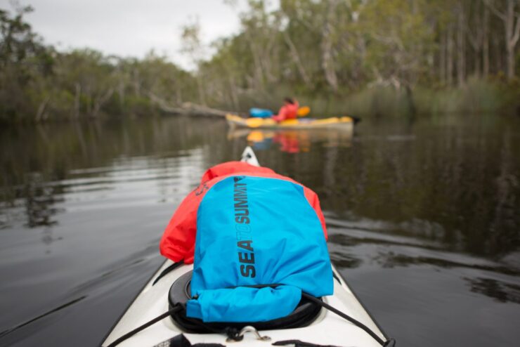 10 Best Kayaking Dry Bags For Paddlers 2025 - Complete Buying Guide