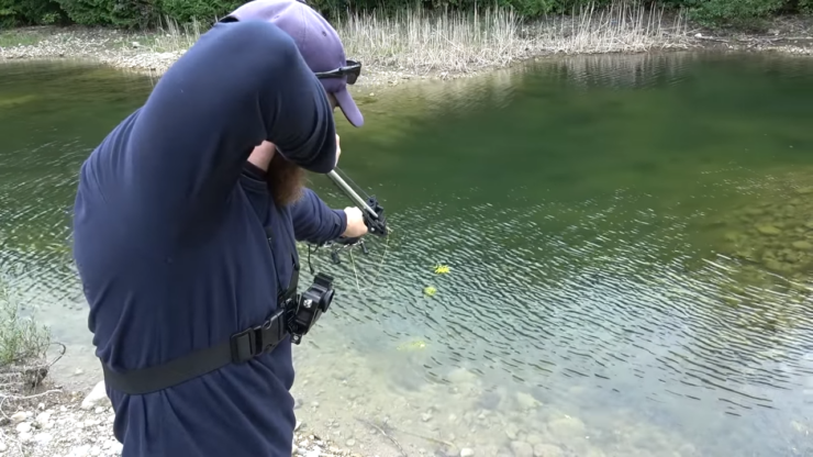 Bowfishing From A Kayak Using Slingbows - Unique Way of Fishing