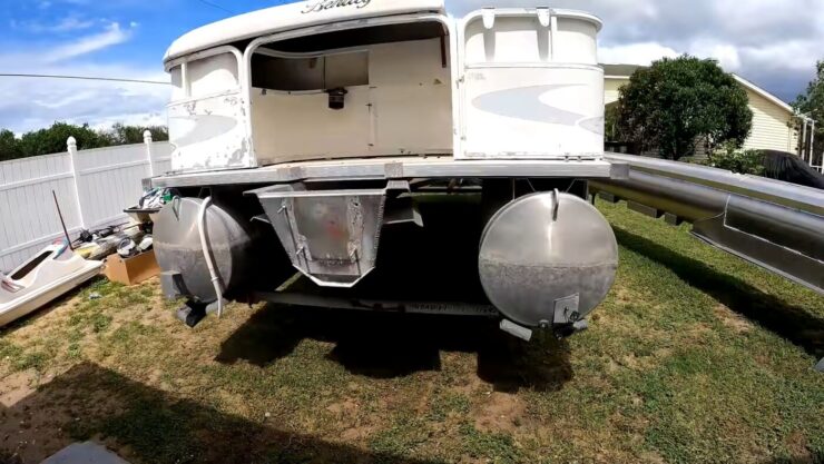 What is the Process of Adding Center Log to Pontoon Boats? - Stability ...