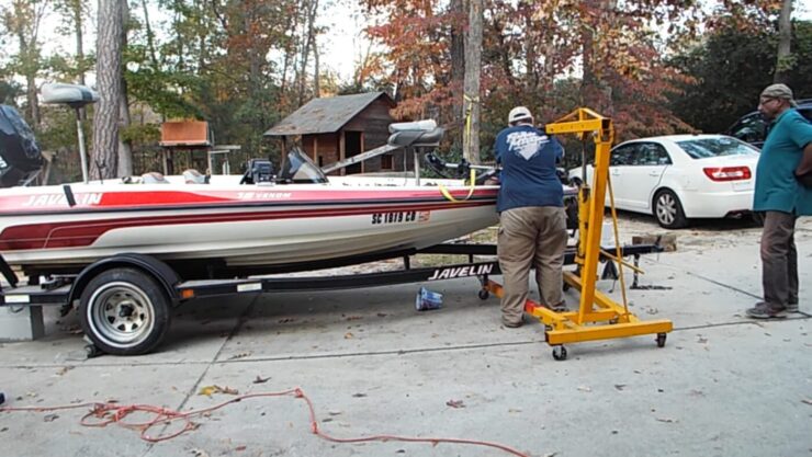 How Should a Boat Sit on a Trailer? - Safety Transport