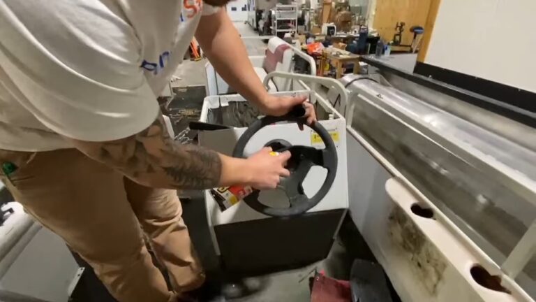 Boat Steering Wheel Play Adjustment - Keep Boat in Proper Maintenance