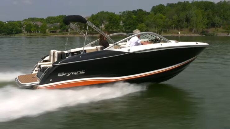 How to Tow a Tube With an Outboard Motor? - Finest Summertime Activity