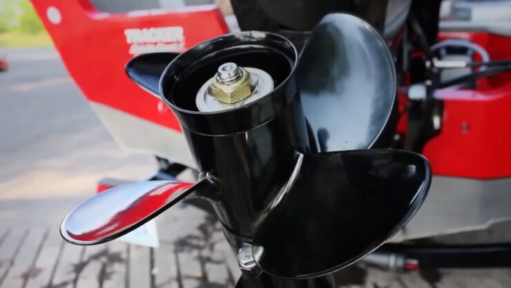 Boat Won’t Go Over 2000 RPM Under Load - Reasons Explained - Kayak Paddling