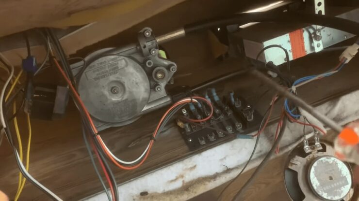 Boat Steering Wheel Play Adjustment - Keep Boat in Proper Maintenance