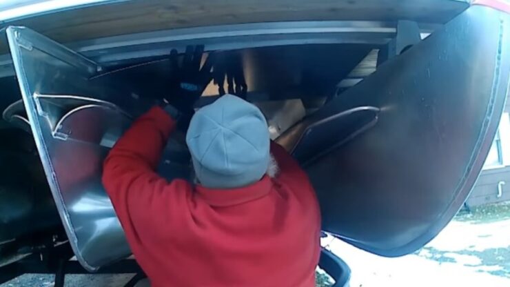 What is the Process of Adding Center Log to Pontoon Boats? - Stability ...